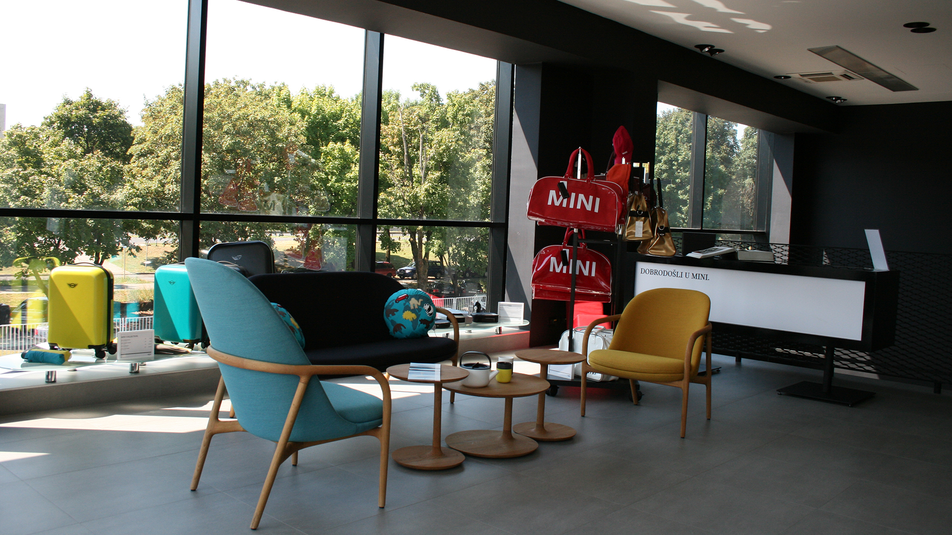 TOMIĆ & CO. POSLOVNICE.